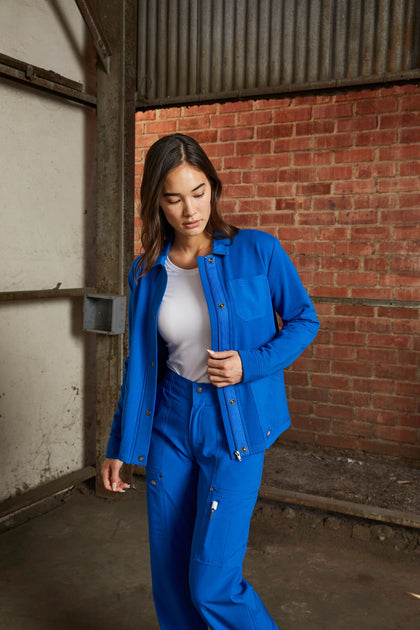 The Rise of Athleisure Scrubs: Combining Fashion and Function – ScrubHaven