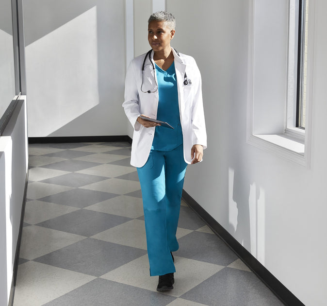 The Evolution of Medical Scrubs to Modern Designs | ScrubHaven